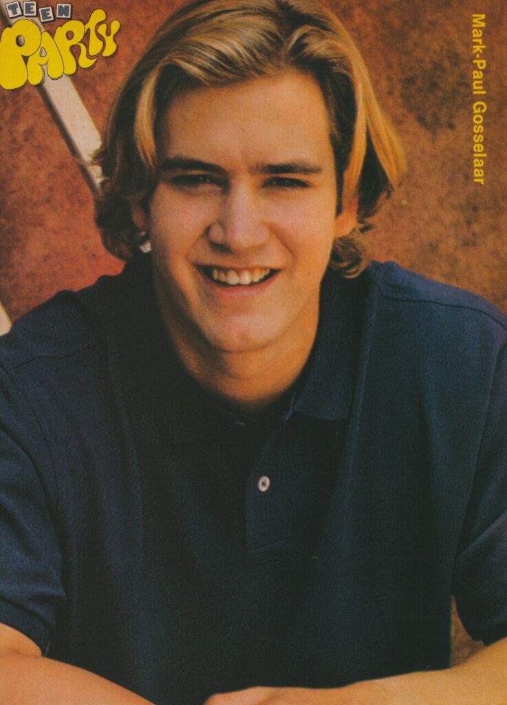 Jonathan Angel Mark Paul Gosselaar Saved by the Bell New Class laying ...