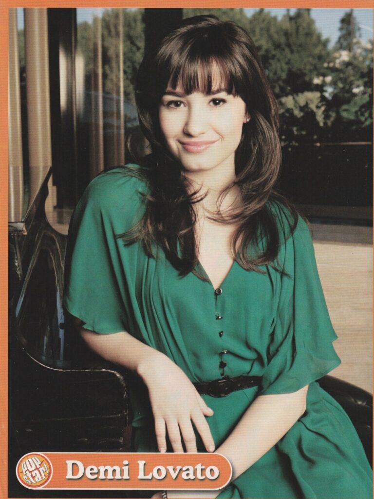 Demi Lovato teen magazine pinup clipping green dress Pop Star – Teen ...